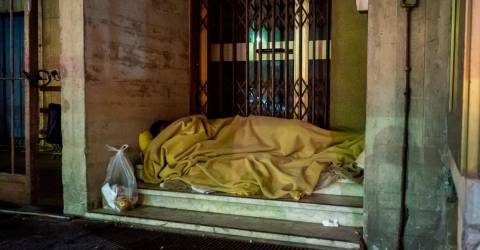 Emergenza casa: in strada ci si ammala